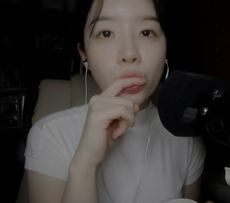 yeonchu舔手指纯享-久久助眠（99ASMR）